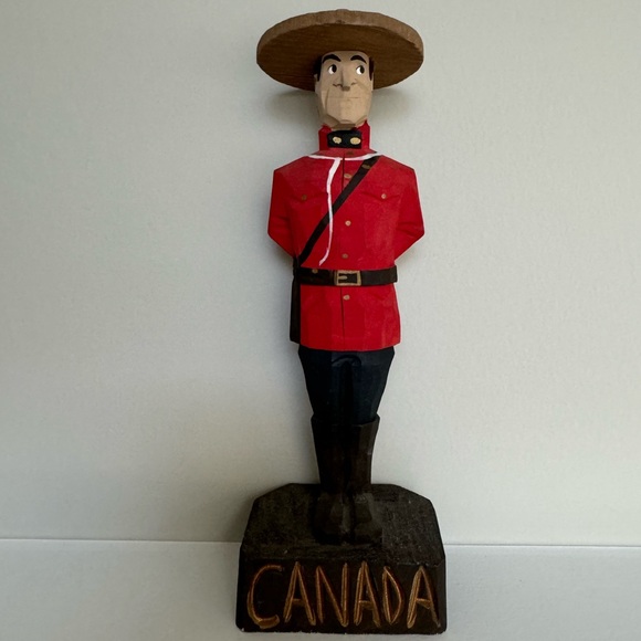 Art | Vintage Wood Hand Carved Canadian Mountie Signed Figure Davidson ...